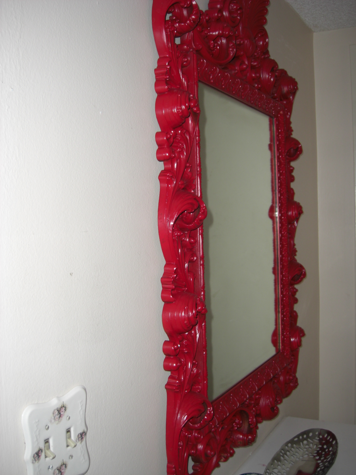 Domestic-Genius: Gaudy Mirror going Modern
