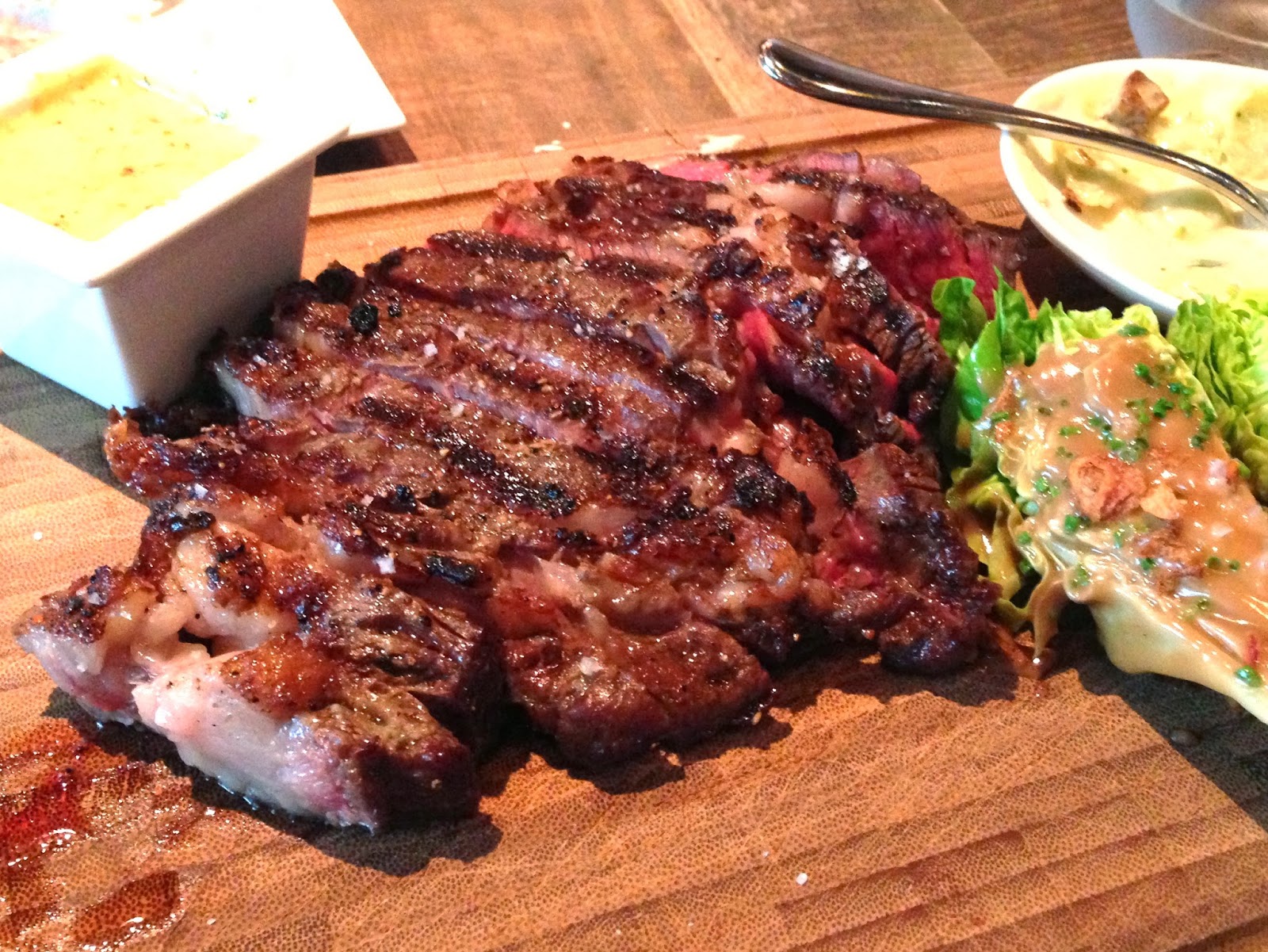 Some Like it Haute: Seconds at Bar-Roque Grill, Amara Hotel