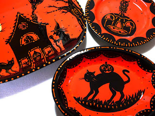 Sharon Bloom Designs: Halloween Dishes!