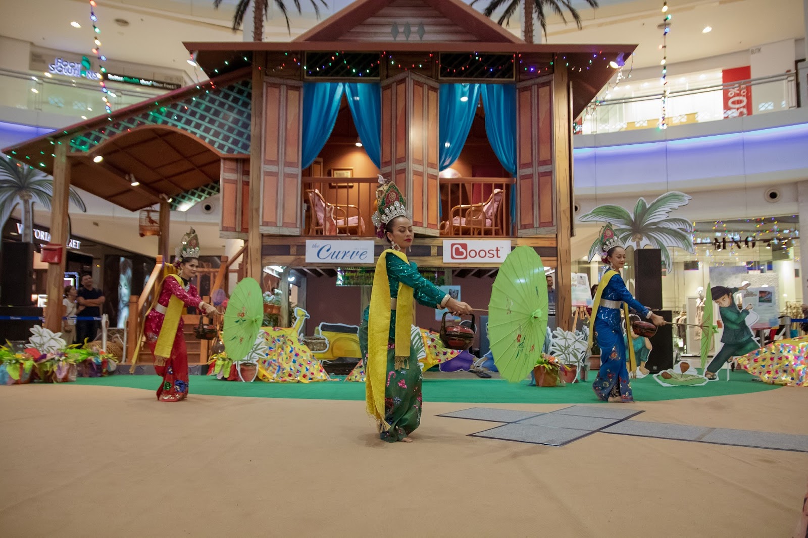 Play And Experience Nostalgia Childhood Kampung Traditional Games At ...