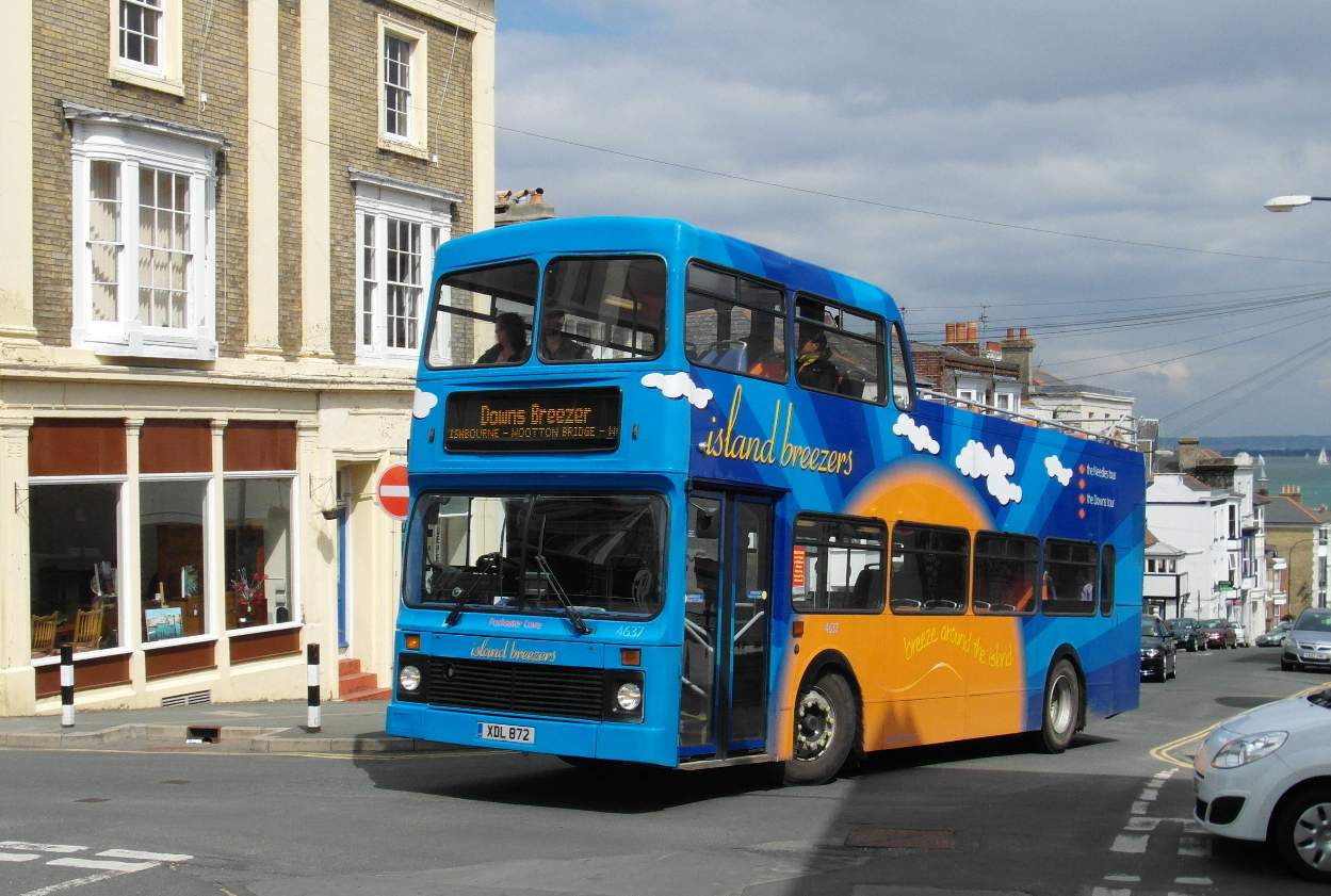 Southern England Bus Scene: Ryde & Southern Vectis update