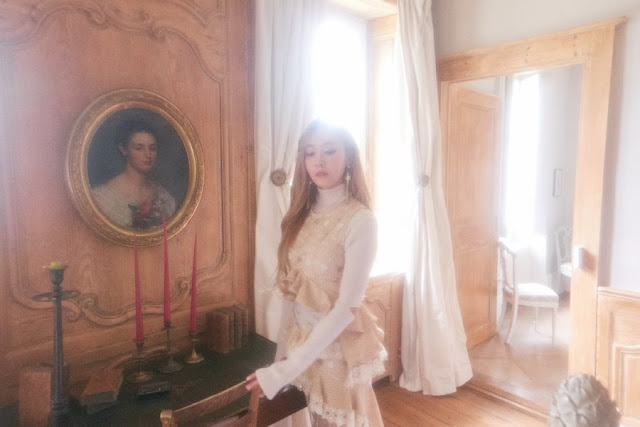 See the behind the scene pictures from Jessica's 'Wonderland' MV ...
