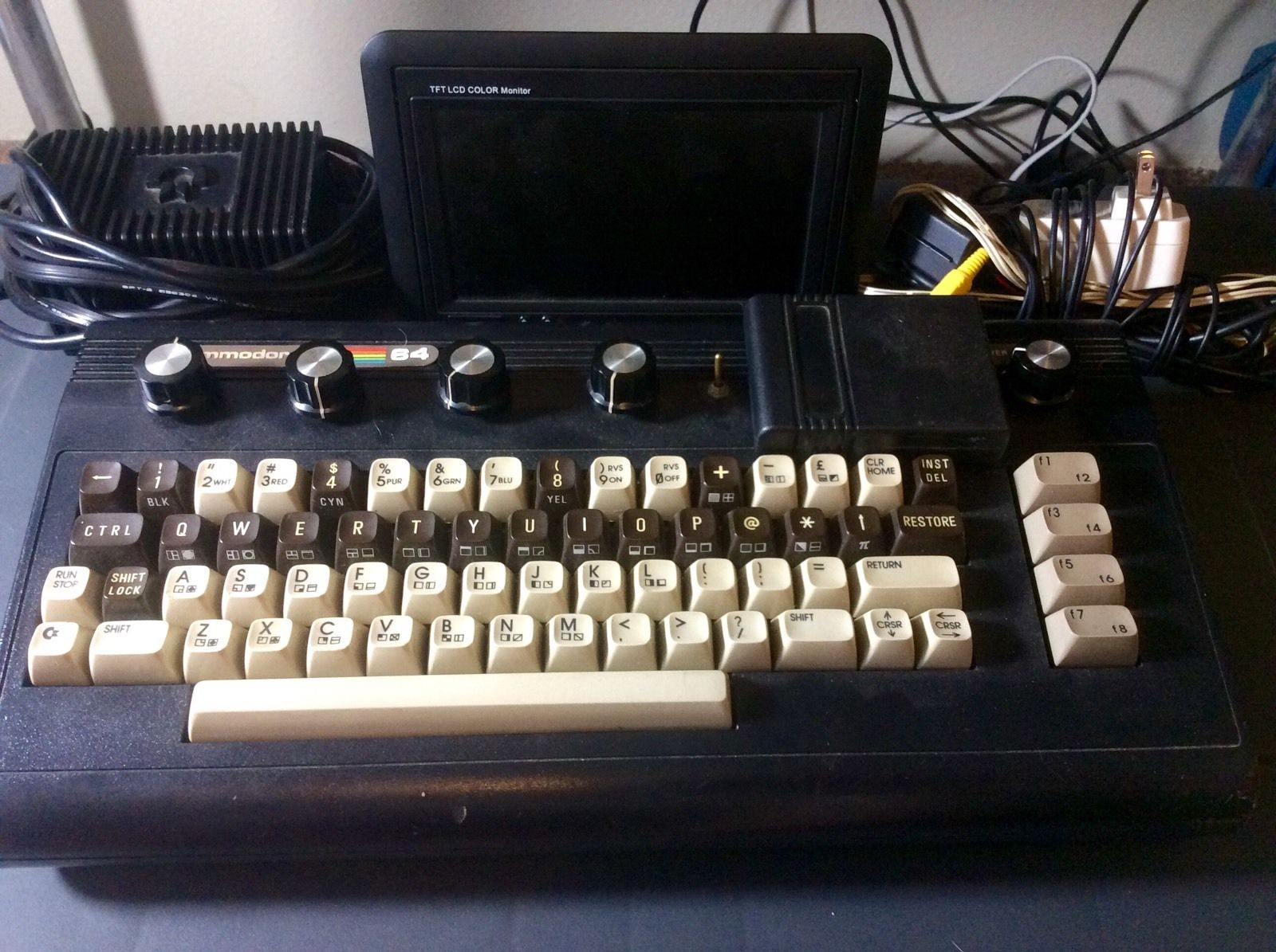 MATRIXSYNTH: Commadore 64 Custom Synth with synthcart and viewing monitor