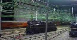 French Model Railway: HO scale Catenary