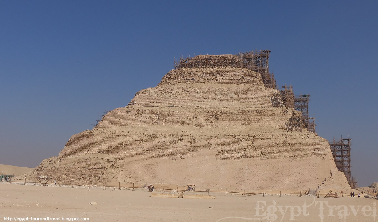 Egypt Travel: The Stepped Pyramid of Saqqara (The Pyramid of Djoser)