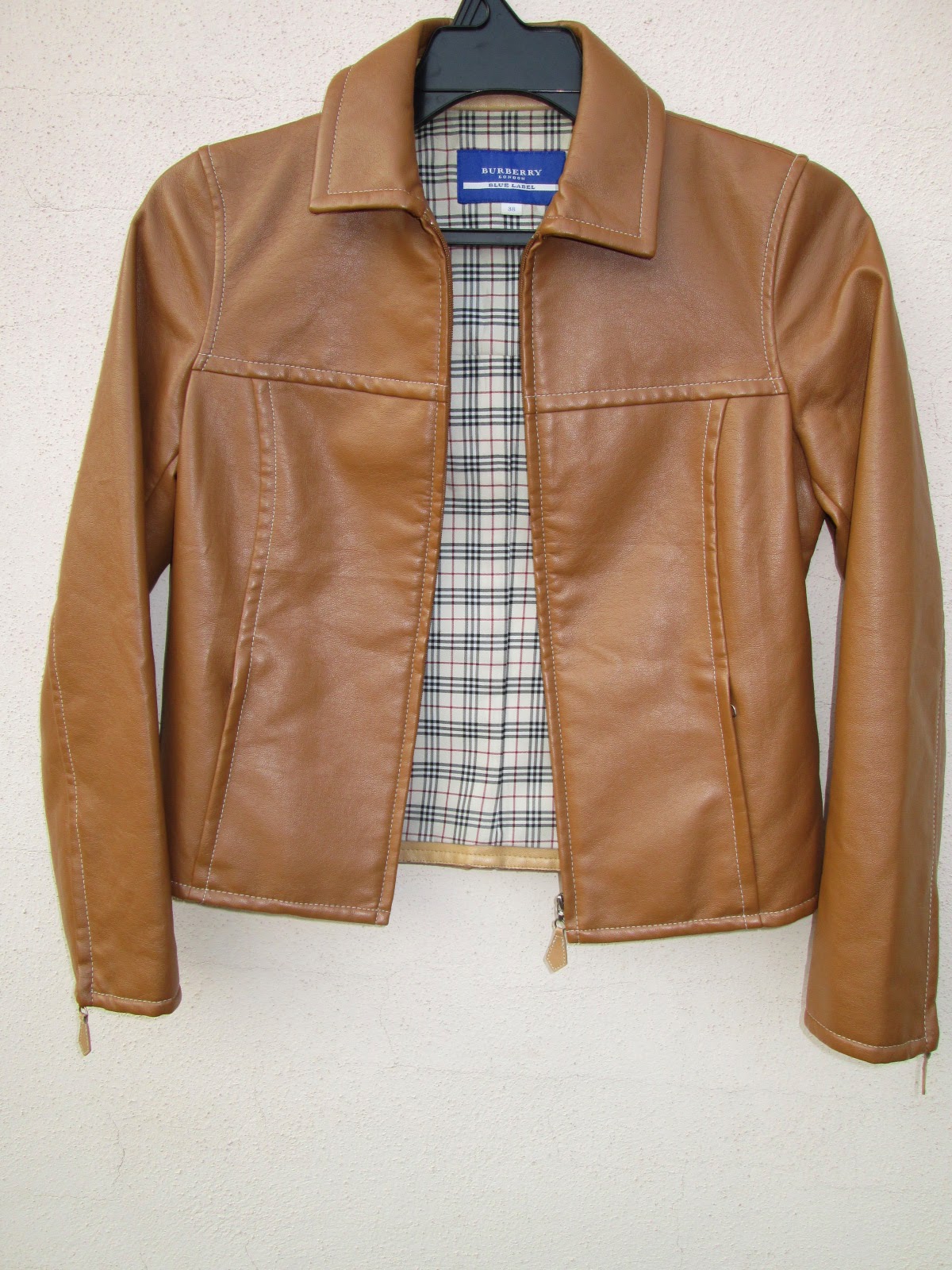 d0rayakEEbaG: Authentic Burberry Blue Label Leather Jacket(SOLD)