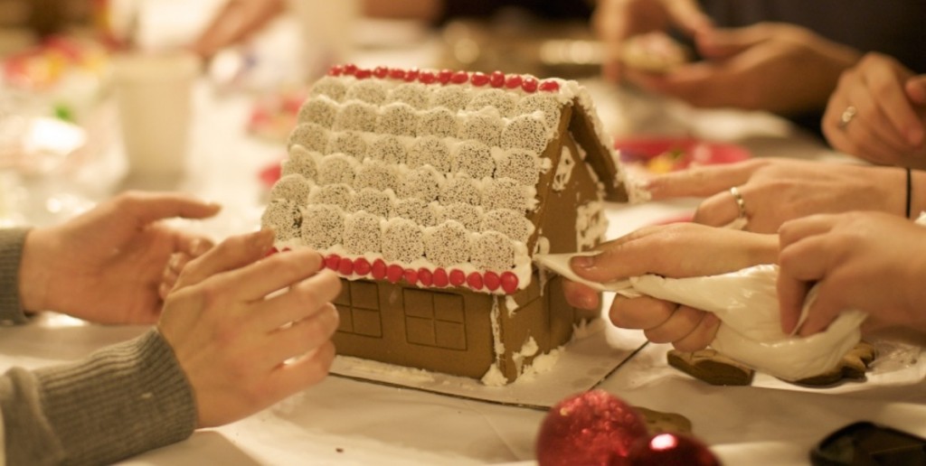 What's your Next Date?: Ginger Bread Houses - Date Idea #2