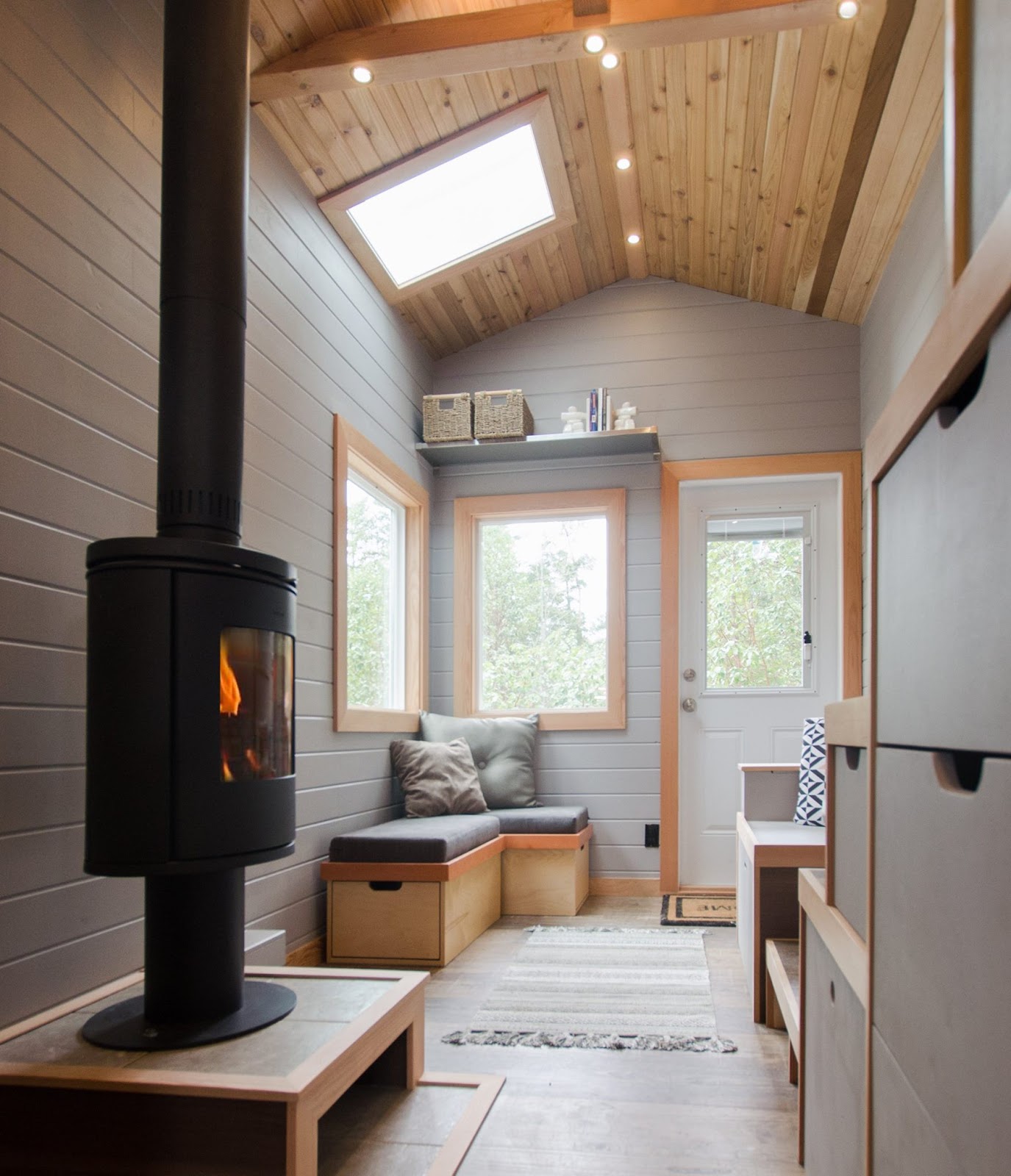 TINY HOUSE TOWN: The Blue Heron Tiny House (250 Sq Ft)