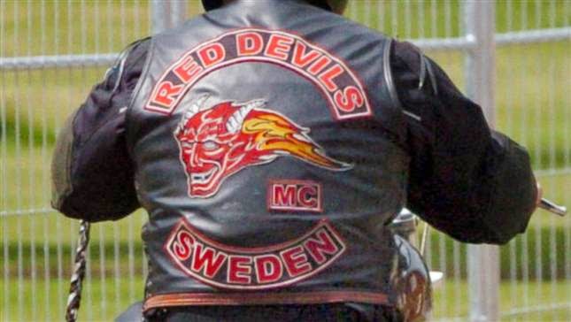 - McRazzia - Länkar till veckans mediabild om MC, klubbar, gäng, crime ...