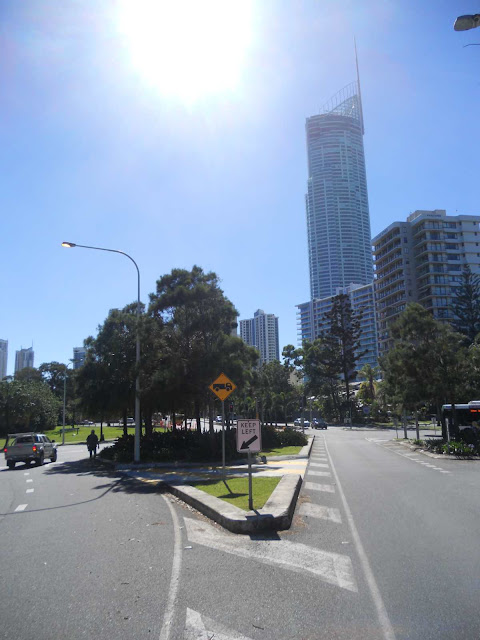 Mobility Management Australia: Keep left