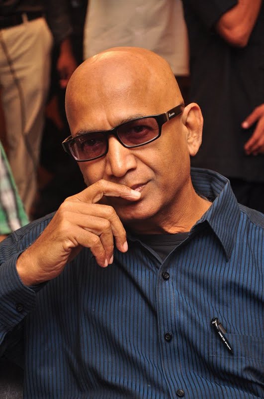 Entire Cinema Gallery - Movie Posters, Movie Gallery, Movie Stills ...