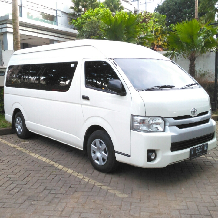 PILIHAN SEWA MOBIL
