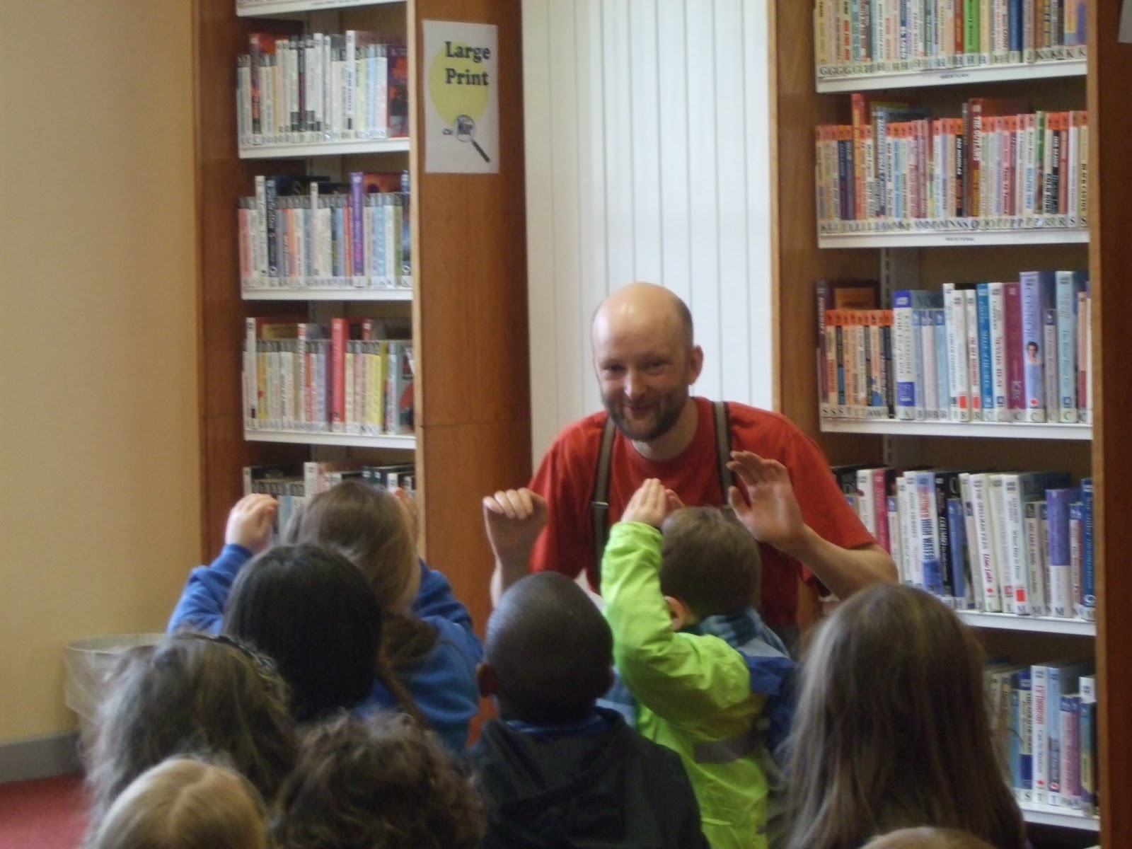 Literacy Site: Storyteller in Ballybane library