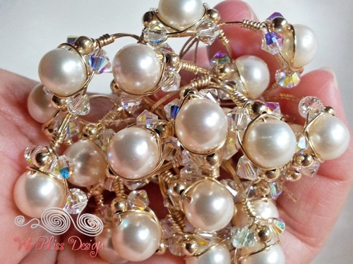 WireBliss's Wire Jewelry: Swarovski Pearls are Pretty