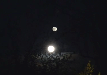 Weird double "Supermoon" time lapse on iPhone [Stellar Neophyte ...