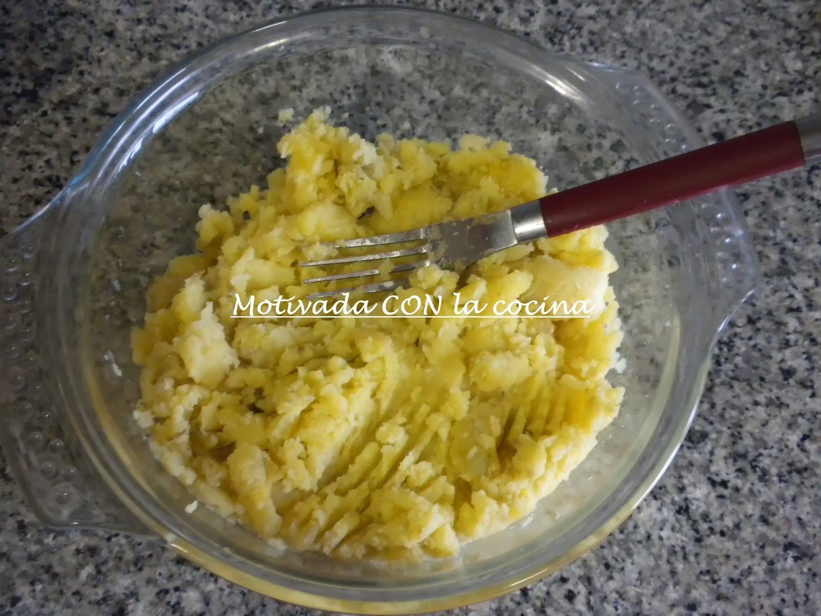 MOTIVADA CON LA COCINA: PATATAS HUECAS