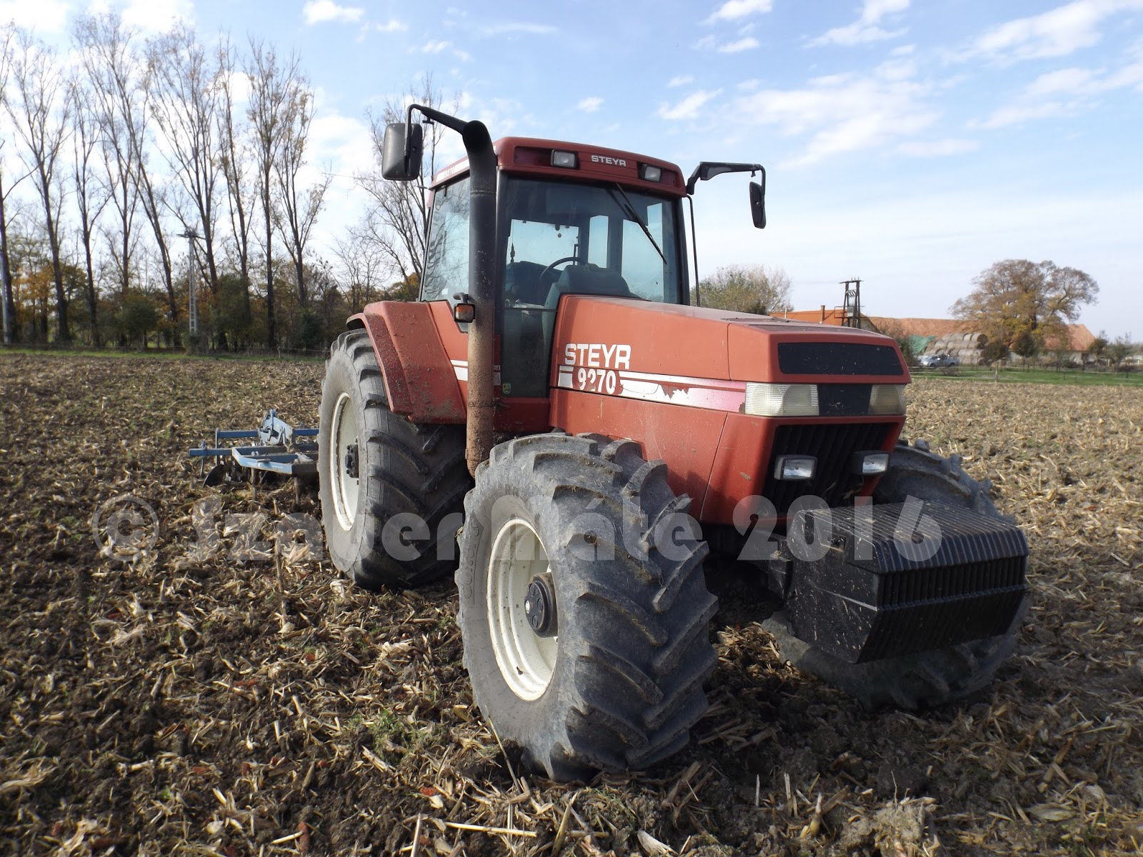 ..Mezőgépek..: Steyr 9270 & John Deere 7810 : Gruberozás és műtrágyaszórás