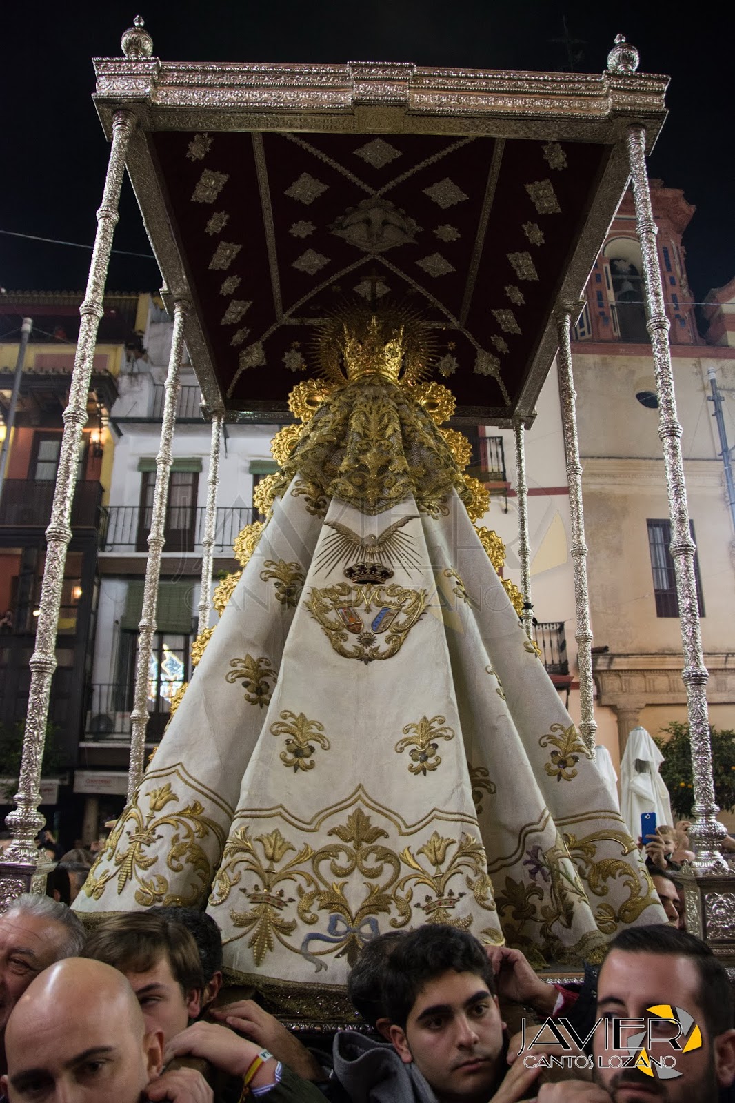 La Pasión a través del Objetivo.: "Sevilla, Rocío, Lotera" Salida ...