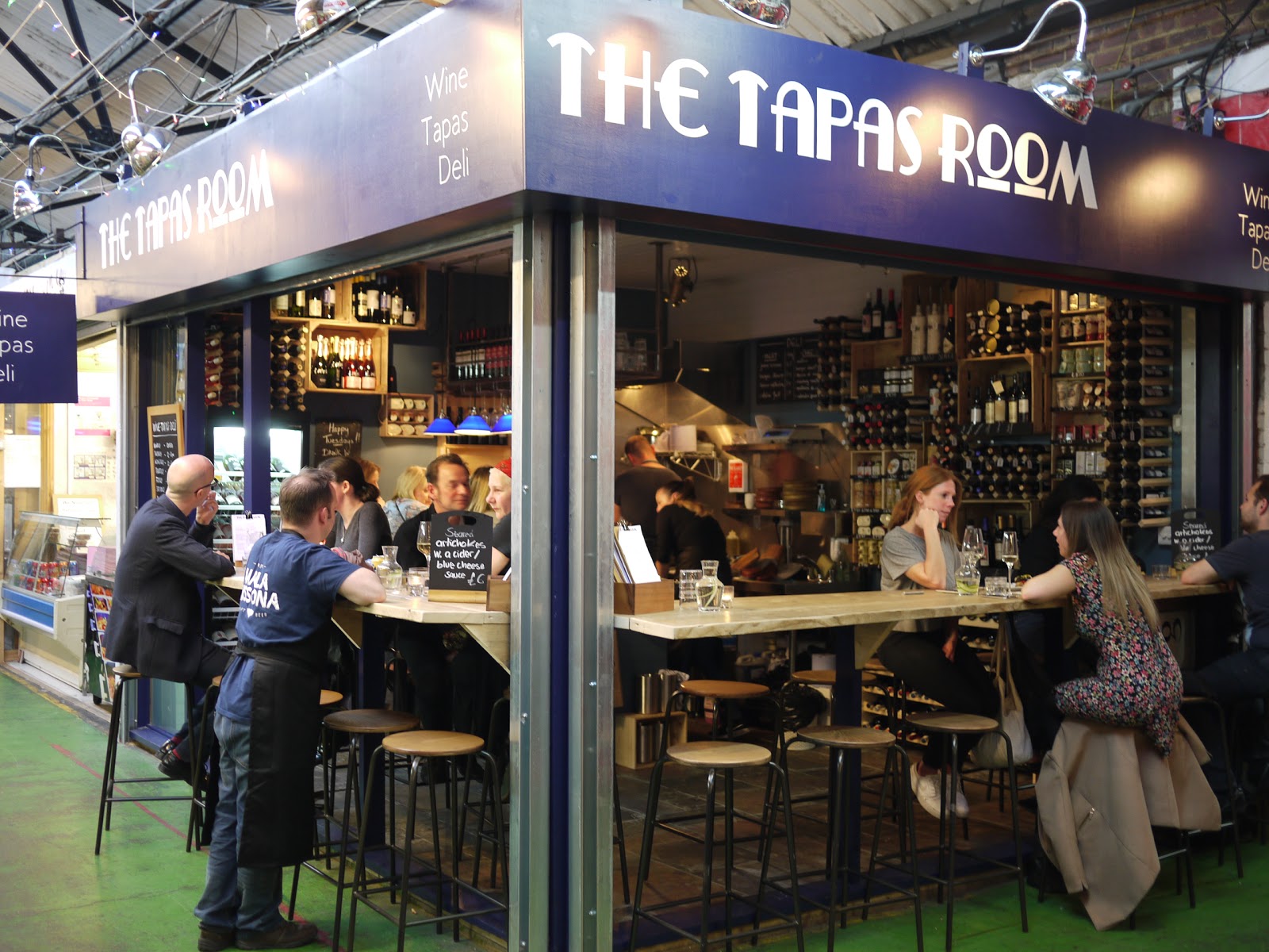 Cheese and Biscuits: Tapas Room, Broadway Market Tooting