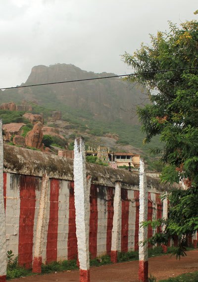 Tamilnadu Tourism: Kodunkundranathar Temple, Piranmalai, Sivaganga