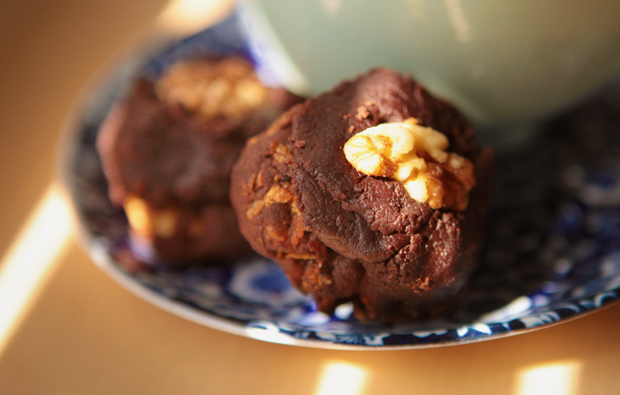 Alice Bakes a Cake: Afghans