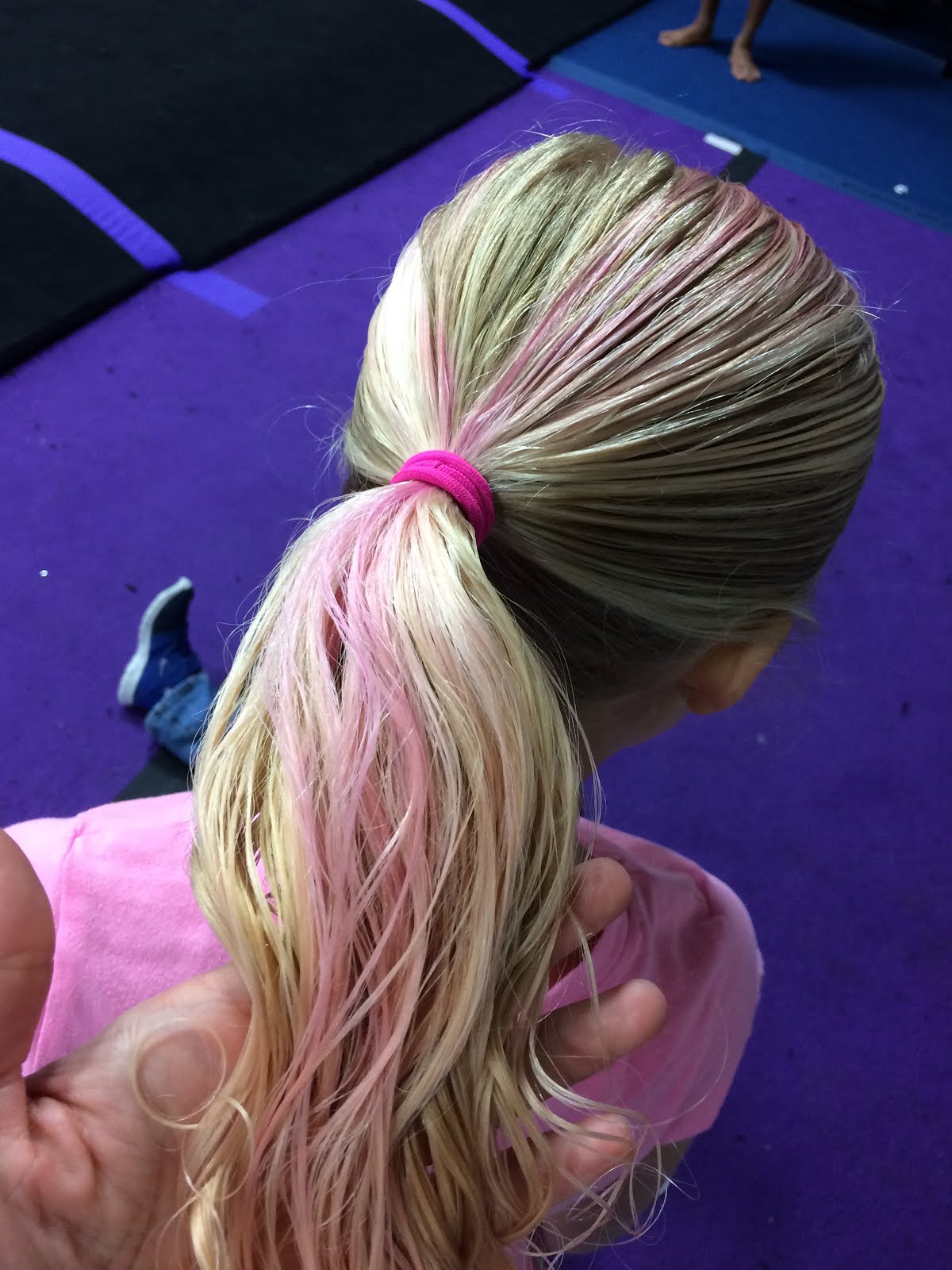 Magnolia Mamas : Color Run Stained Hair