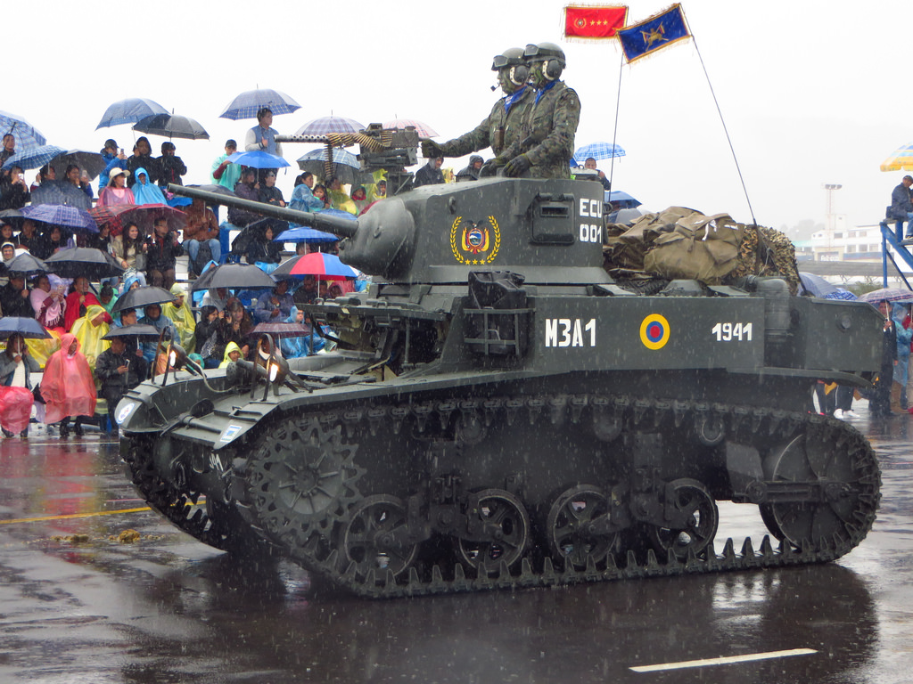Revisionismo Histórico del Ecuador: Los primeros tanques que llegaron ...