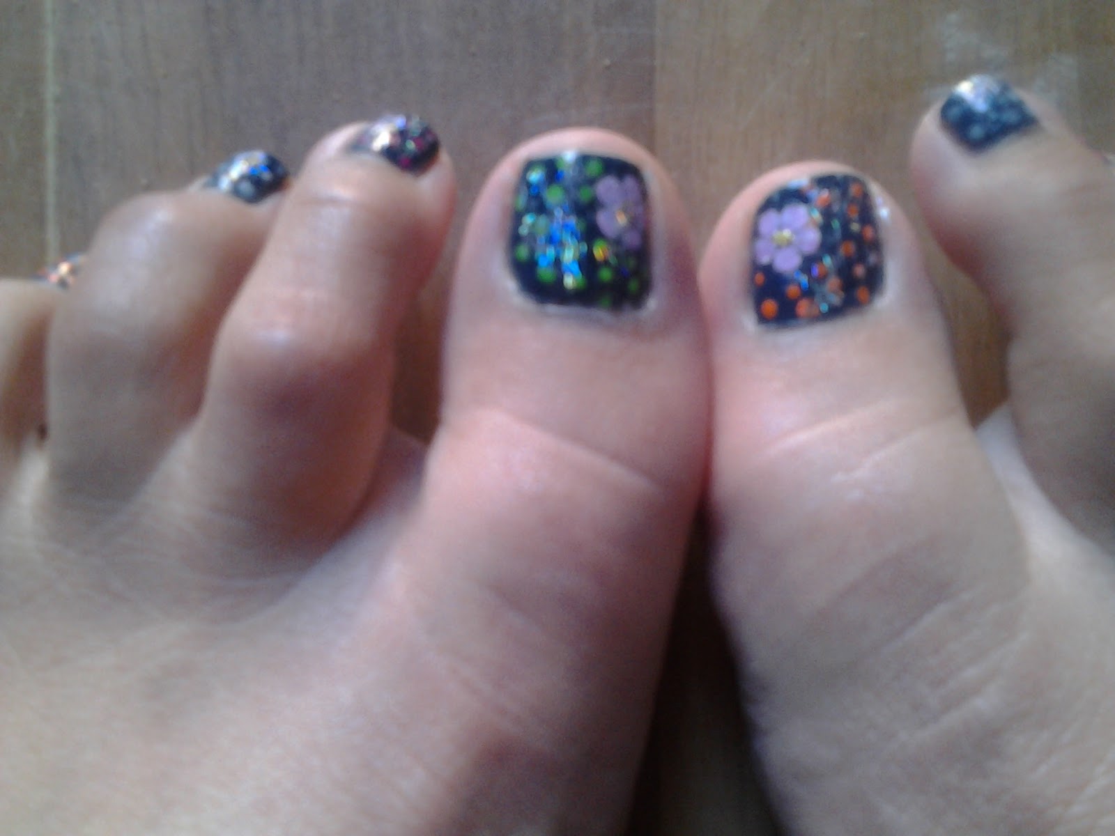 BEAUTIFUL AND CUTE FEET: Divinos dedos decorados