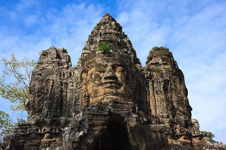 Travel around the World : 10 Landmark of ASEAN