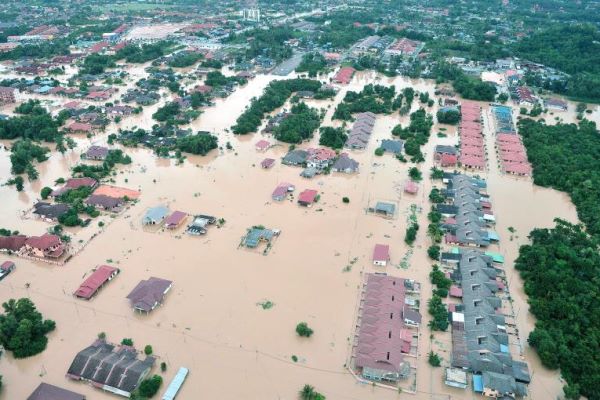 Gambar kenangan banjir besar 2014 dan kemarau 2016 di Pahang - Rodong ...