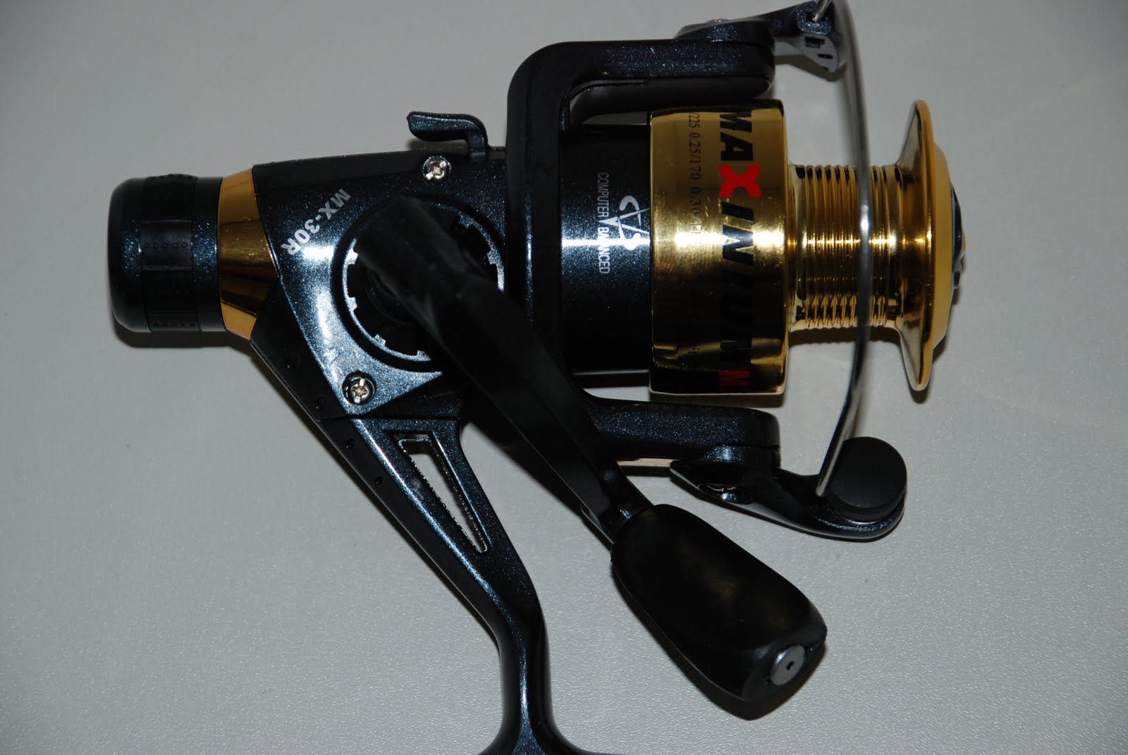 Importadora Nativa: MOLINETES