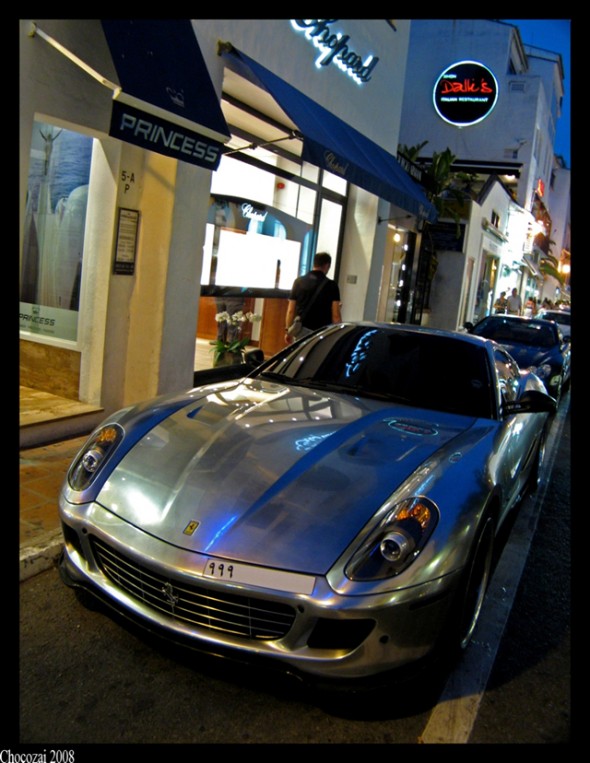 Meditação do Dia: Incríveis carros cromados que brilham como espelho