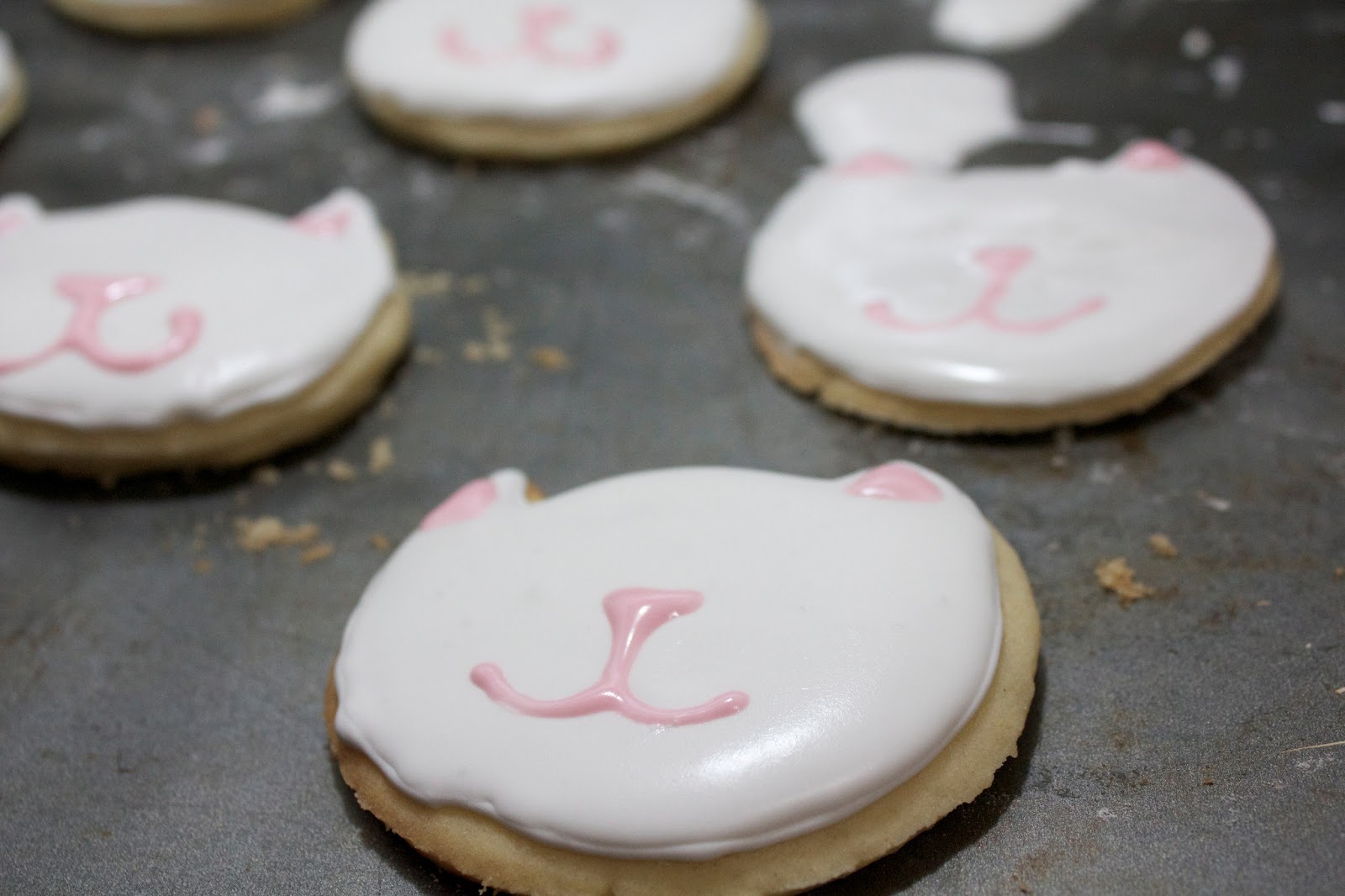 Treats For My Friends: Cat Cookies