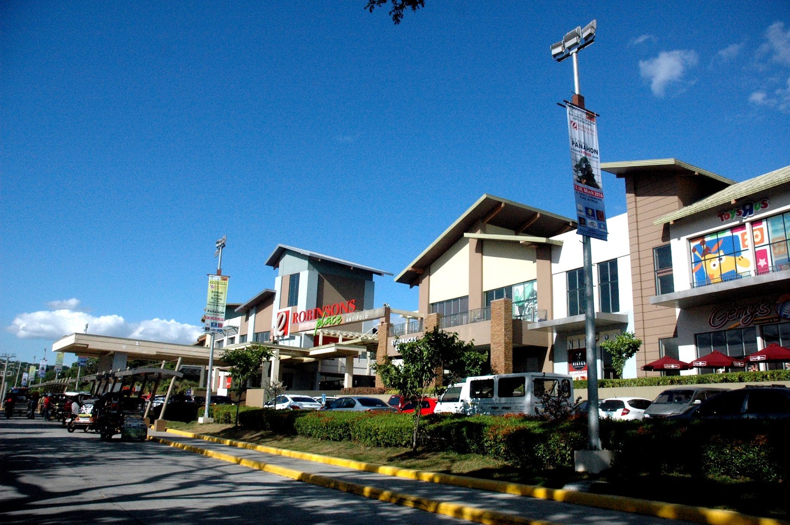 DUDE FOR FOOD: Food Trippin' at Robinsons Place Antipolo