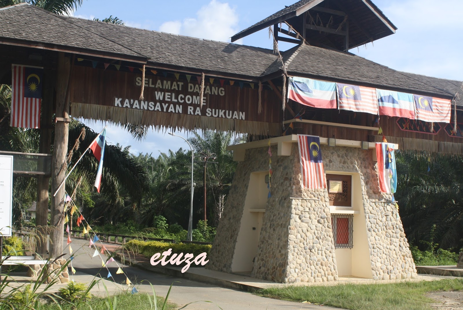 Rumah Kebudayaan Suku Kaum Murut Di Tenom Sabah
