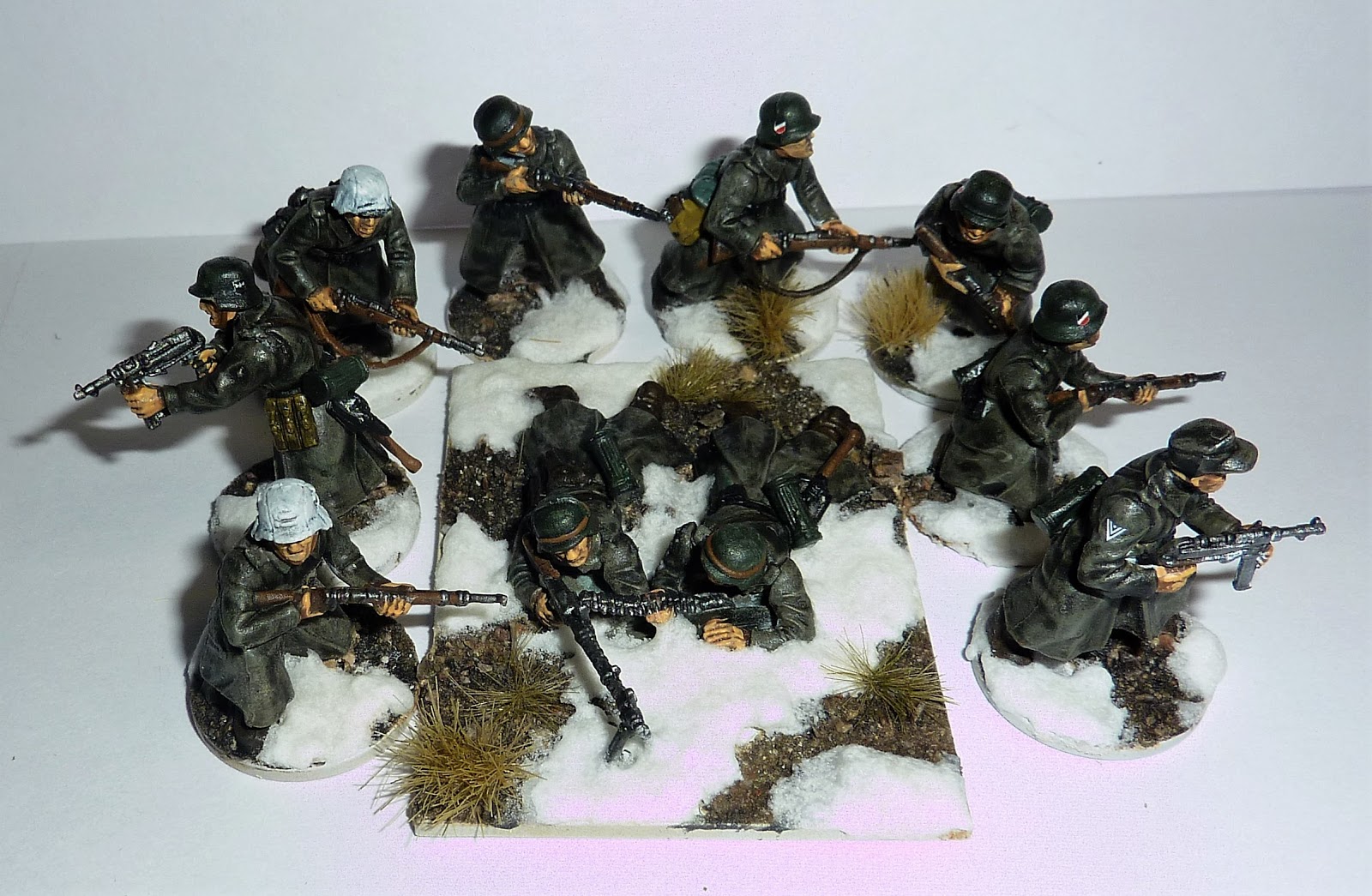 Welsh Wargamer in Devon: Back to 25mm WW2 figures again.