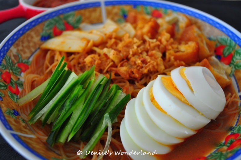 Super Tasty and Simple Mee Siam recipe: Gravy Overload Style - Denise's ...