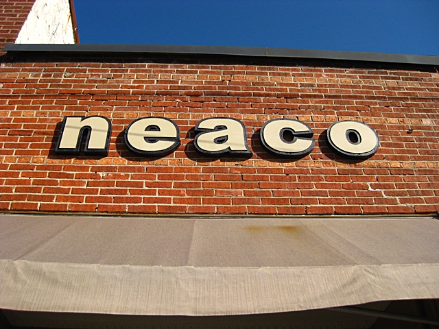 Eat. Sleep. Decorate.: We're Back! {Blowing Rock Vaca}