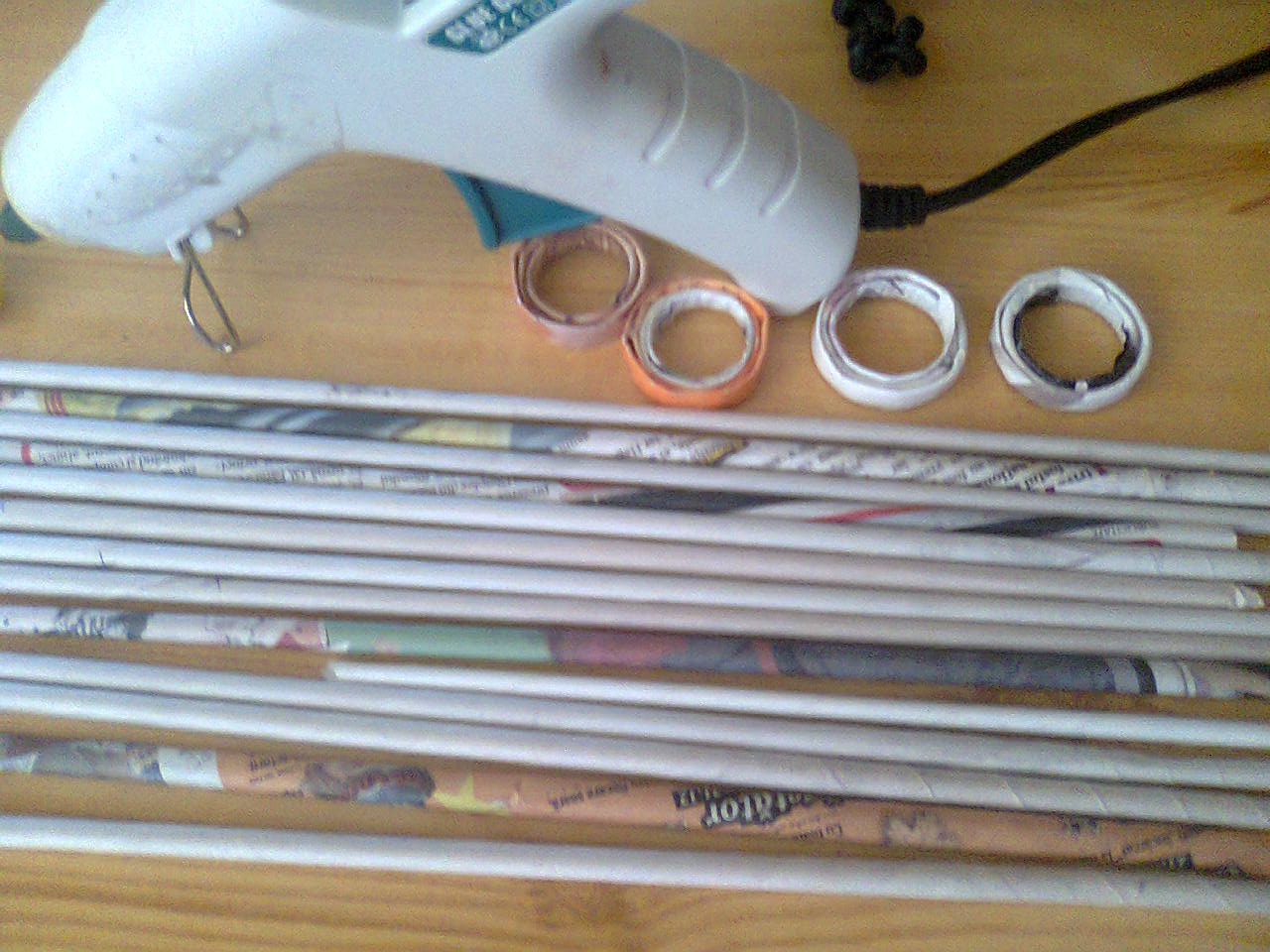 Adriana Hobby: Obiecte decorative din materiale reciclabile