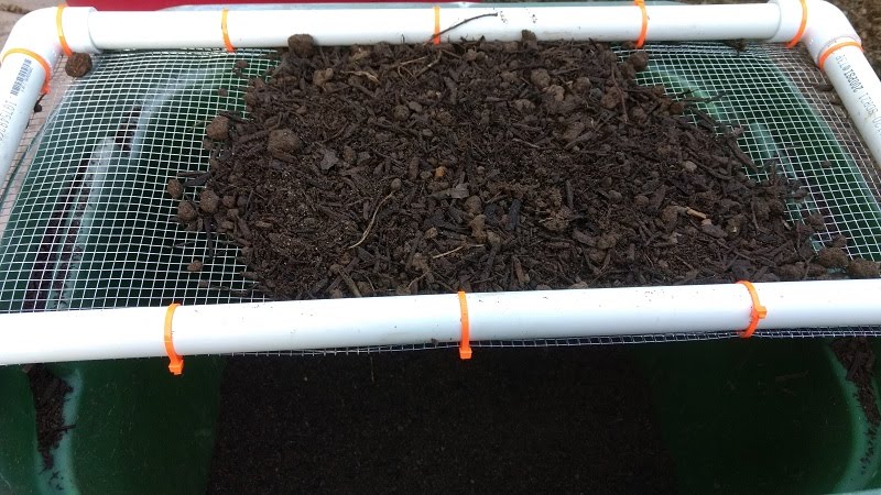 DIY Soil Sifter | Greens and Machines