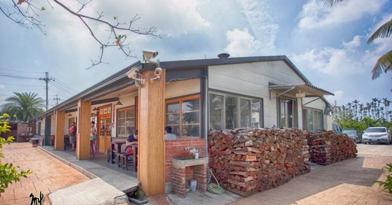 赤腳精靈手作天然柴燒窯烤歐式麵包。水麵包｜南投猴探井美食手作烘培坊