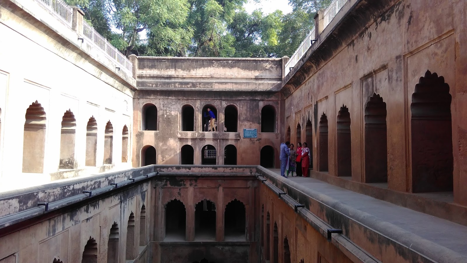 9 interesting facts about Bada Imambara, Lucknow's historic wonder ...