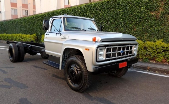 Ford F-11000 zero KM - Uma relíquia a venda