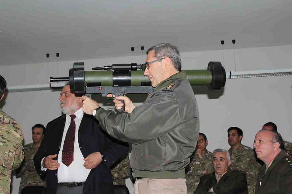 Defensa y Armas: octubre 2016