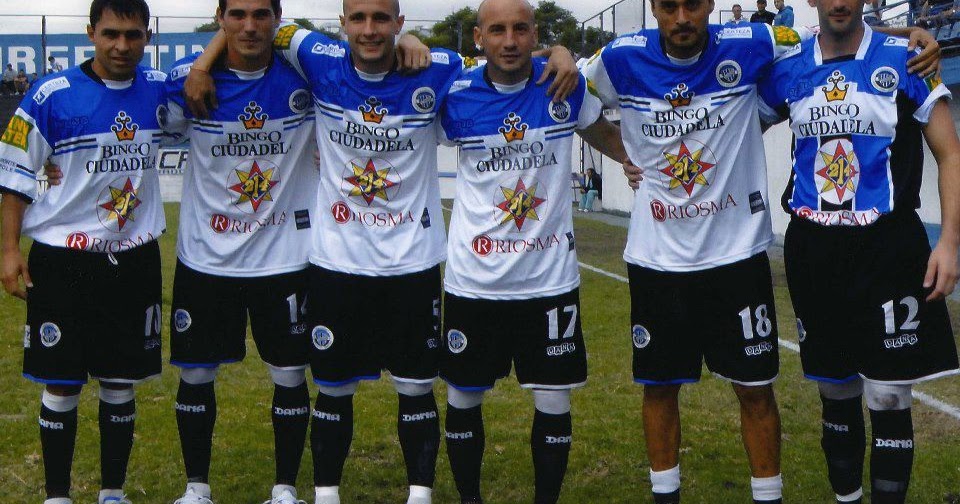 CLUB ALMAGRO www.almagro100.com.ar: "VAMOS POR MAS"