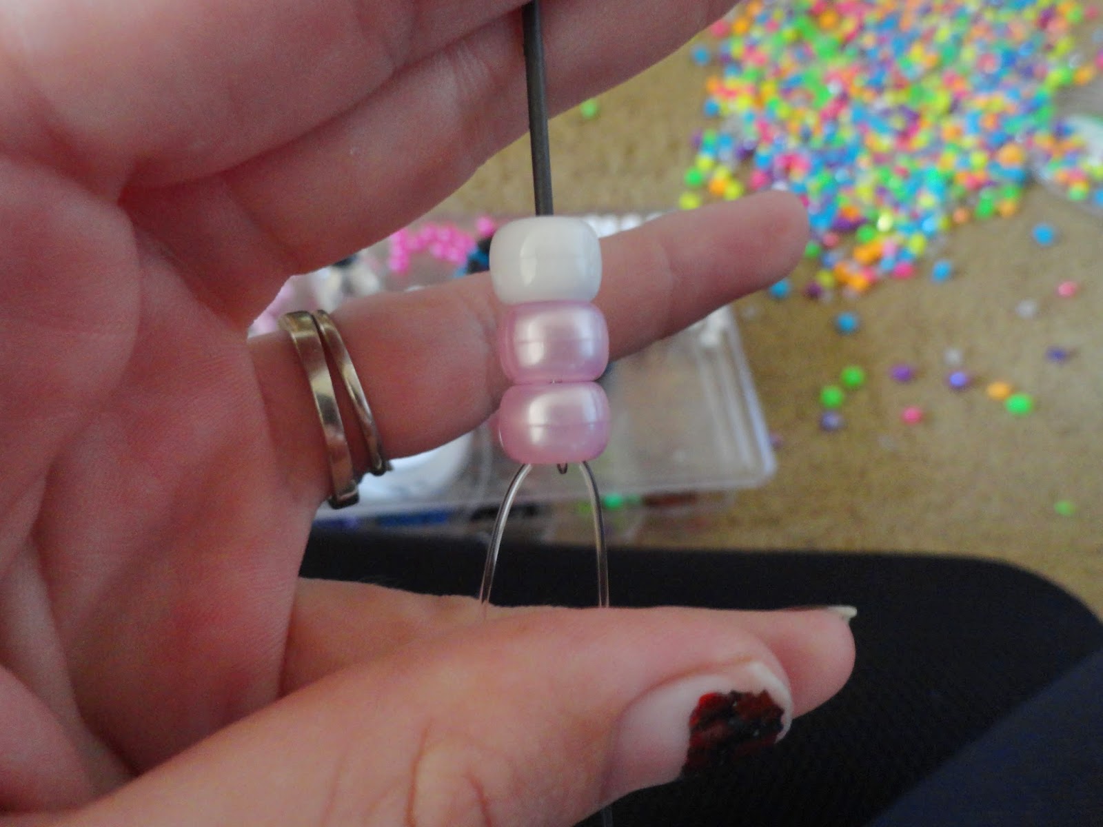 Ooh Piece of Kandi: How To Make: Heart XBase Cuff