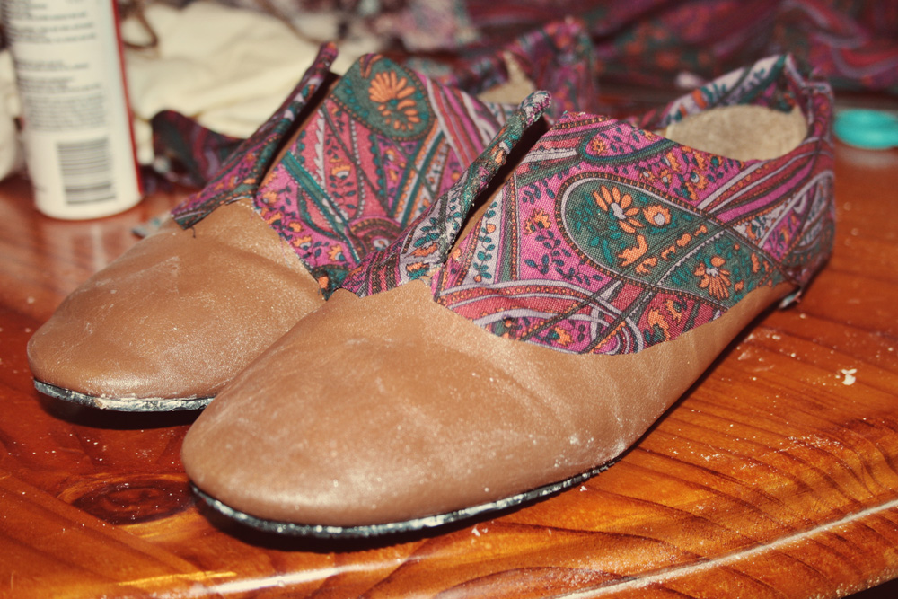 The Pineneedle Collective: DIY Floral Brogues (a neat way to update ...