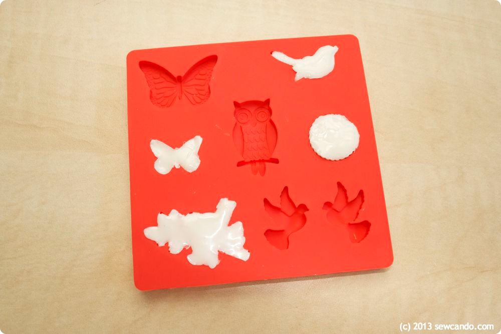 Sew Can Do: Make Your Own Mod Melts-Style Embellishments From Glue!