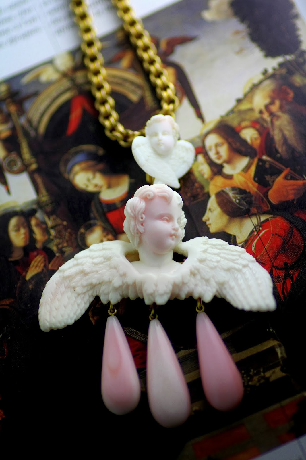 Bright days ahead: Queen conch shell Angel cameo pendant circa 1860
