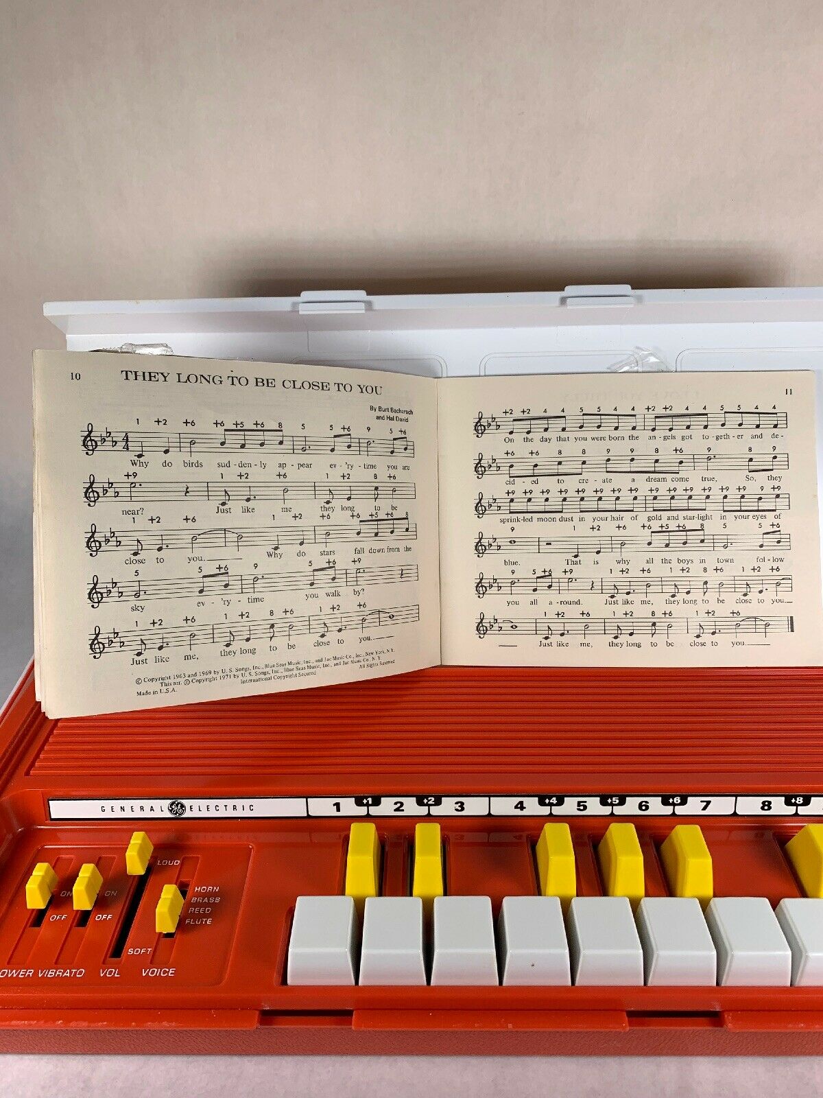 MATRIXSYNTH: Vtg GE TOTE-A-TUNE 1971 General Electric Piano Organ ...